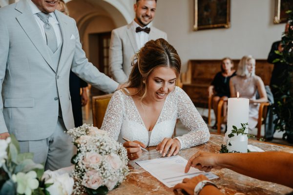 Marlene & Richard | Standesamtliche Hochzeit in Steyr - Nina Danninger Photography
