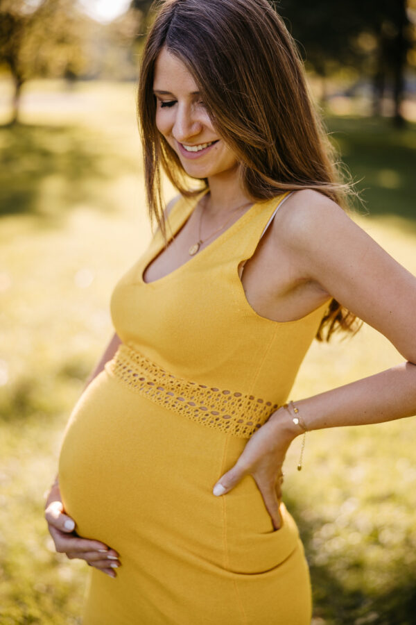 Tamara & Daniel | Babybauch Shooting in Linz Land - Nina Danninger Photography